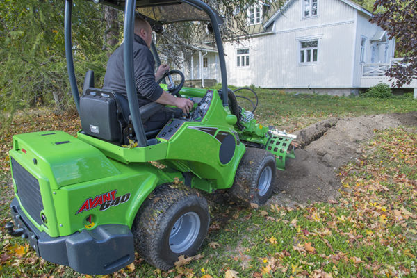 Construction Machinery : The True Versatility of Avant Loaders